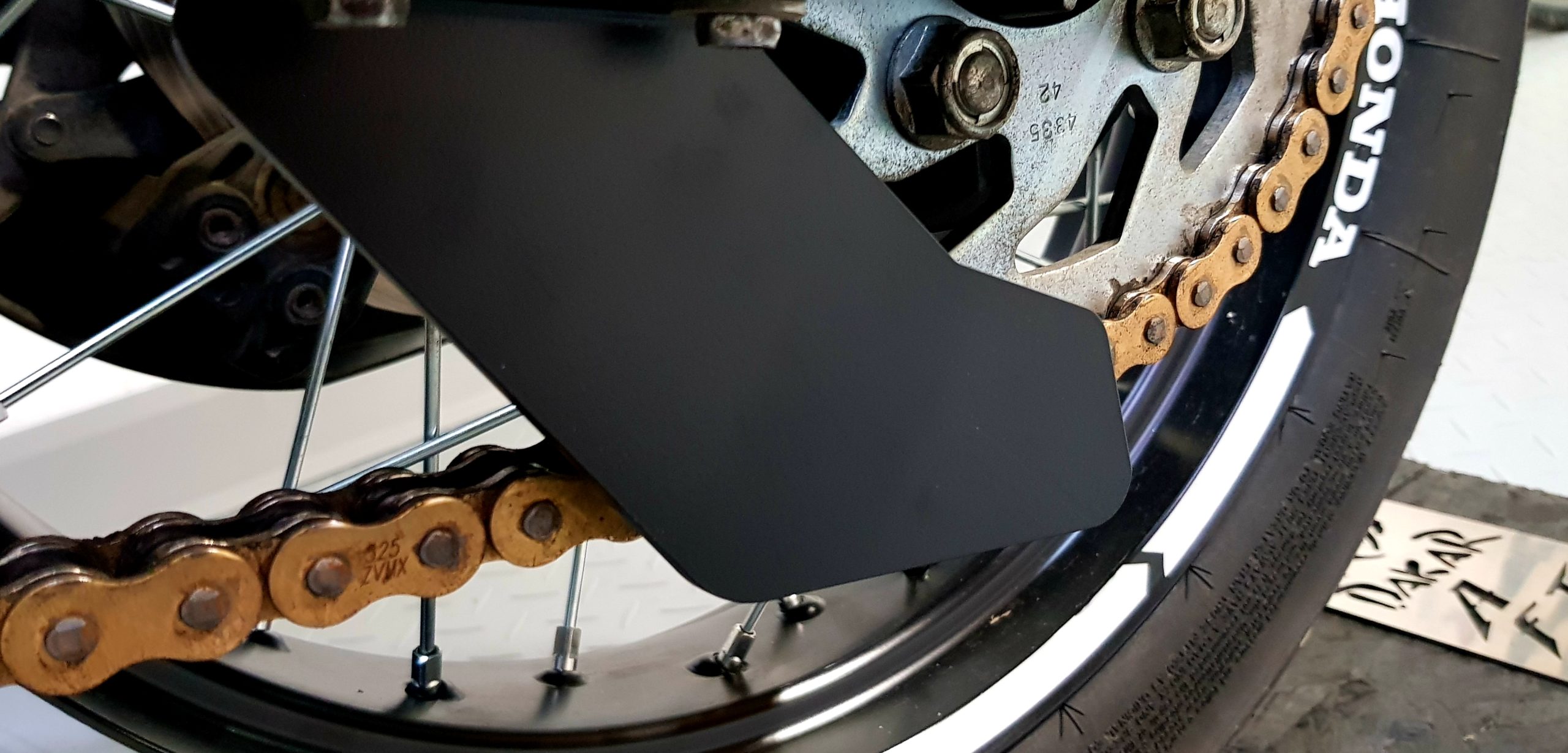 Chain guard - CRF1000L & Adventure Sport | Artii Moto Customs